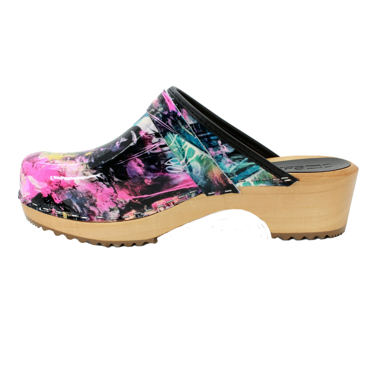 Maja Wood Graffiti II Leather Clogs – BJORK Swedish Comfort
