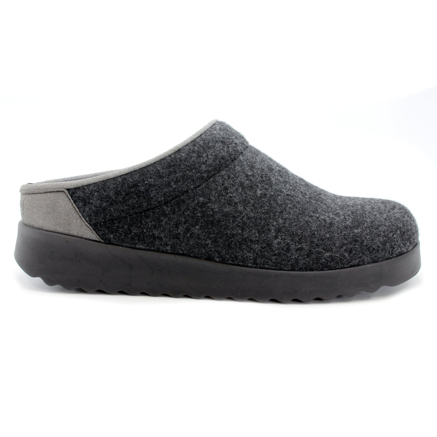 KLÄGN Men's Indoor / Outdoor Slipper Clog – BJORK Swedish Comfort